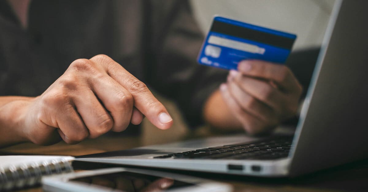 Data Science in E-Commerce & Retail: Applications, Benefits